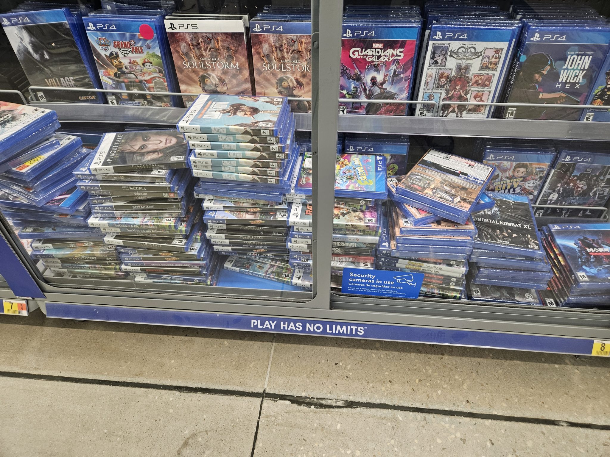 Opinion: Physical Media is Dying, and Here's Why - Lords of Gaming