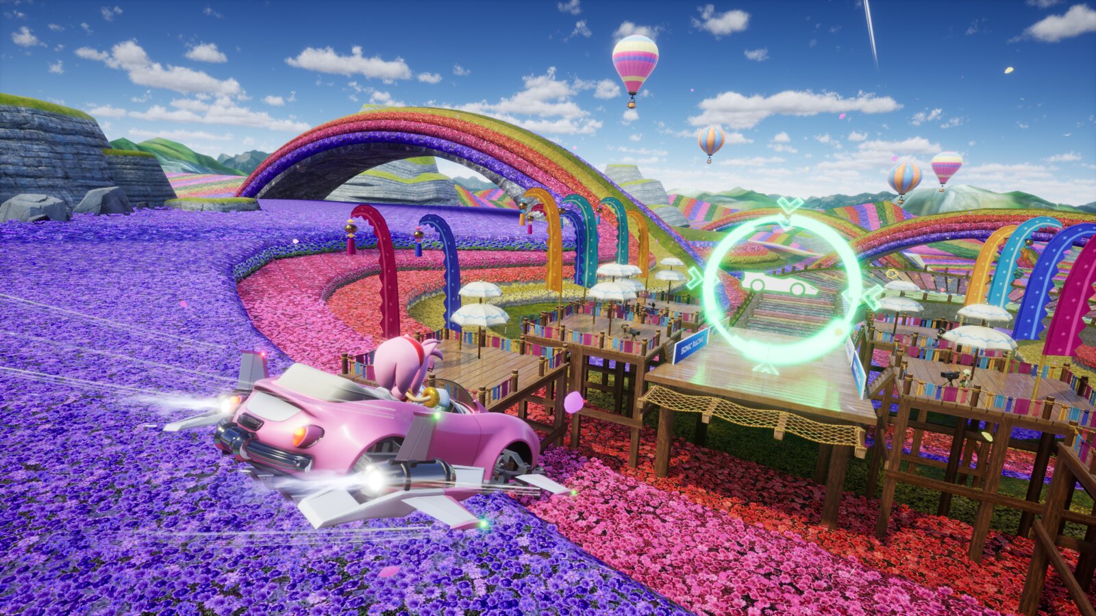 Hedgehog on a Roll - Sonic Racing CrossWorld's Info Breakdown - Lords ...